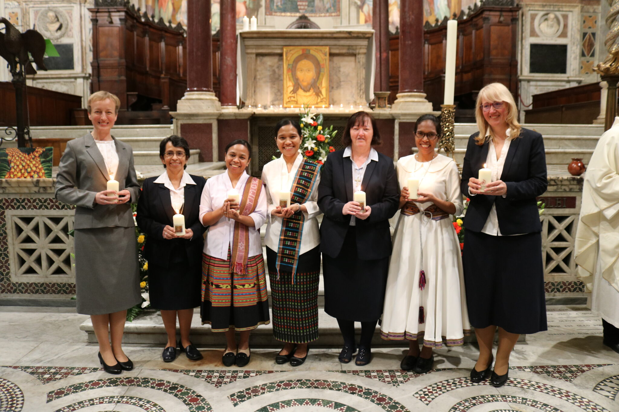 Slideshow: 2023 Perpetual Profession - RSCJ International